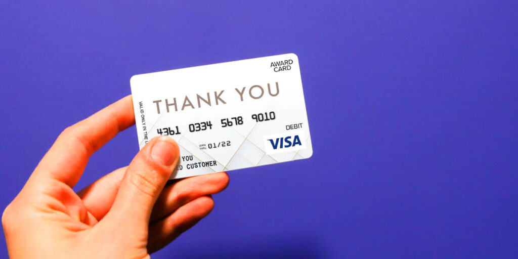 The Advantages And Disadvantages Of Gift Cards For Business